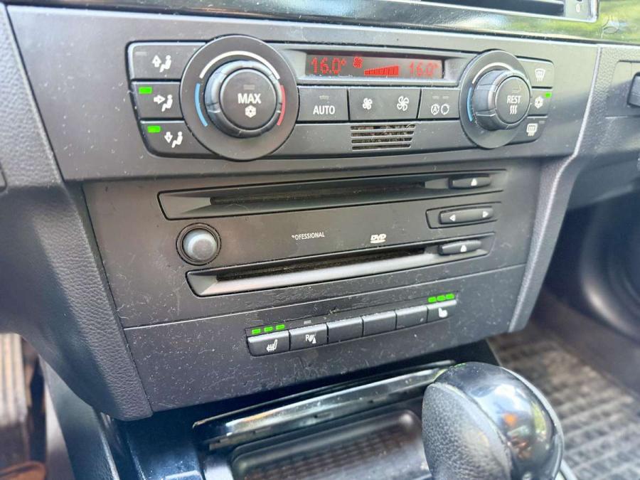 Pelēks BMW 325 2006 Kauņa, ar dzinēja tilpumu 2.49 L un nobraukumu 337 tūkst. km par 5000 €, foto 23 vietnē AUTOMOTO.COM.LV