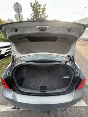 Pelēks BMW 325 2006 Rīga, ar dzinēja tilpumu 2.50 L un nobraukumu 187 tūkst. km par 5100 €, foto 14 vietnē AUTOMOTO.COM.LV