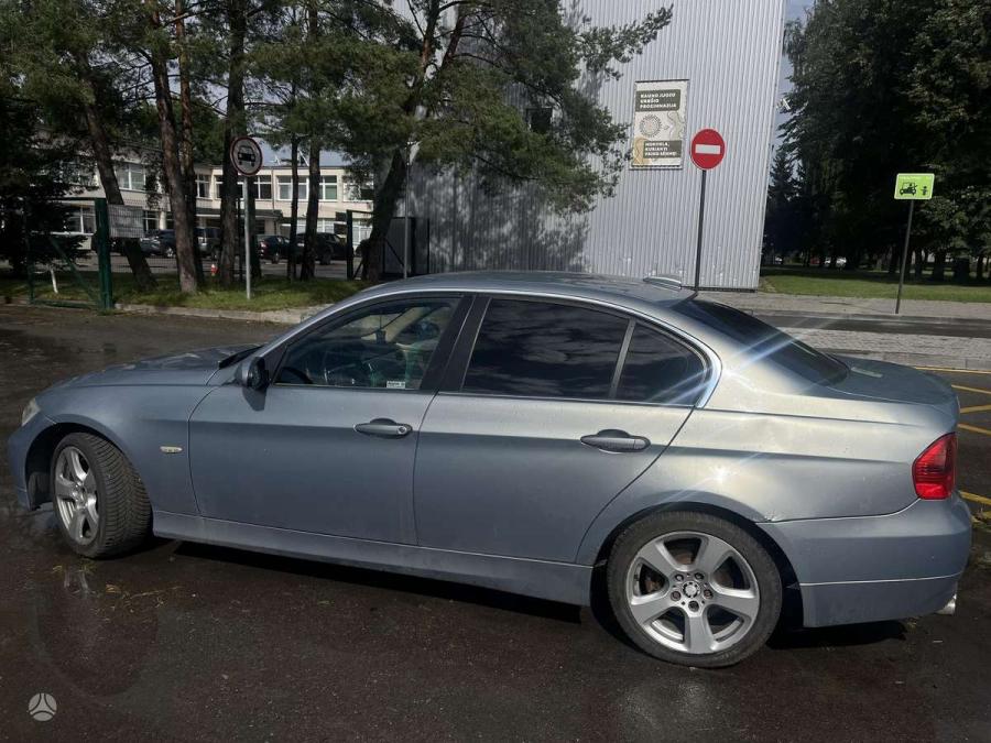 Серый БМВ 325 2006 в Каунас, объемом двигателя 2.50 л и пробегом 324 тыс. км за 2700 €, фото 6 на AUTOMOTO.COM.LV