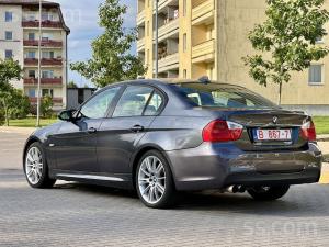 Pelēks BMW 325 2006 Rīga, ar dzinēja tilpumu 2.50 L un nobraukumu 229 tūkst. km par 5290 €, foto 4 vietnē AUTOMOTO.COM.LV
