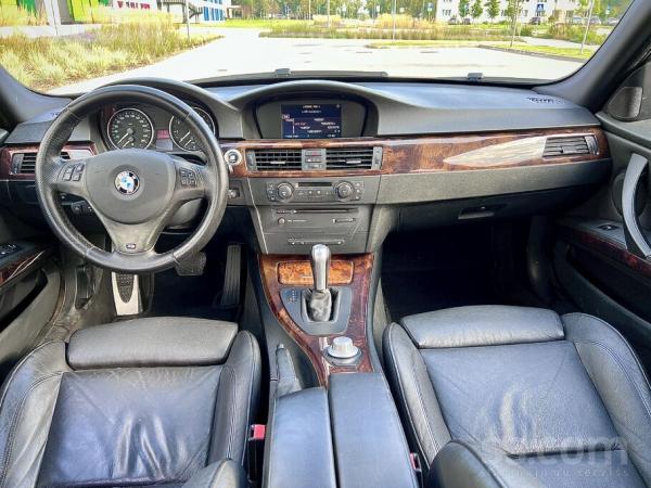 Grey BMW 325 2006 in Riga, with an engine capacity of 2.50 L and mileage of 229 thousand km for 5290 €, photo 11 on AUTOMOTO.COM.LV