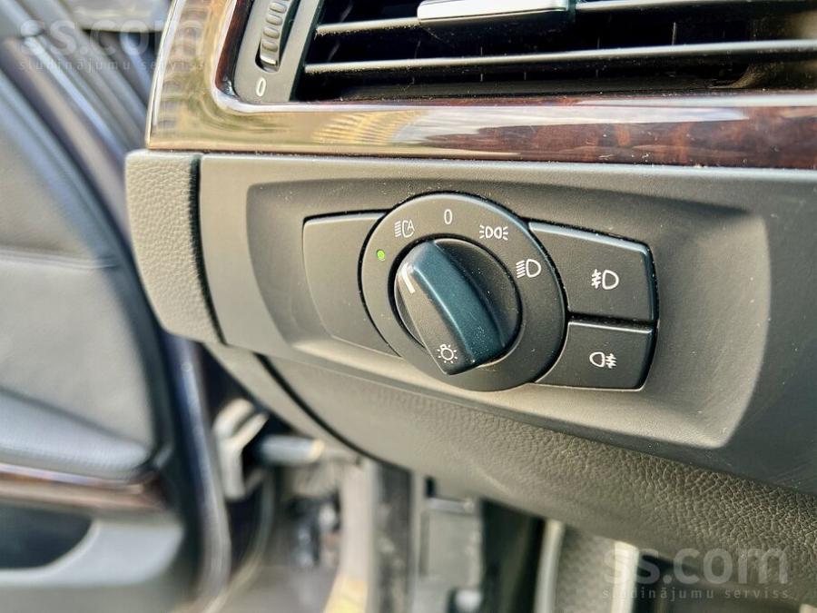 Pelēks BMW 325 2006 Rīga, ar dzinēja tilpumu 2.50 L un nobraukumu 229 tūkst. km par 5290 €, foto 15 vietnē AUTOMOTO.COM.LV