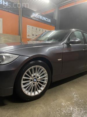 Grey BMW 325 2006 in Riga, with an engine capacity of 2.50 L and mileage of 315 thousand km for 4200 €, photo 10 on AUTOMOTO.COM.LV