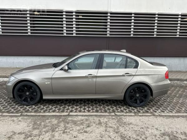 Grey BMW 325 2007 in Riga, with an engine capacity of 3.00 L and mileage of 209 thousand km for 5500 €, photo 8 on AUTOMOTO.COM.LV
