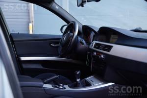 Pelēks BMW 325 2007 Rīga, ar dzinēja tilpumu 3.00 L un nobraukumu 357 tūkst. km par 5650 €, foto 19 vietnē AUTOMOTO.COM.LV