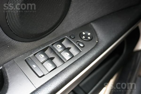 Grey BMW 325 2007 in Riga, with an engine capacity of 3.00 L and mileage of 334 thousand km for 4290 €, photo 8 on AUTOMOTO.COM.LV