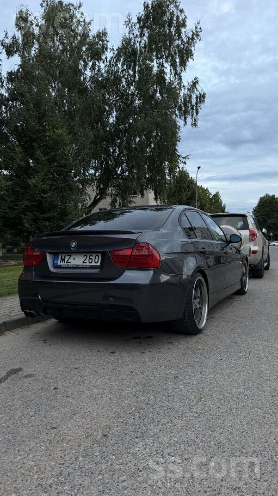 Grey BMW 325 2007 in Riga, with an engine capacity of 3.00 L and mileage of 303 thousand km for 5500 €, photo 5 on AUTOMOTO.COM.LV