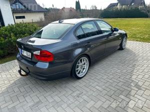 Pelēks BMW 325 2008 Rīga, ar dzinēja tilpumu 3.00 L un nobraukumu 403 tūkst. km par 4950 €, foto 2 vietnē AUTOMOTO.COM.LV
