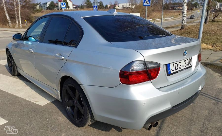 Grey BMW 325 2008 in Vilnius, with an engine capacity of 3.00 L and mileage of 282 thousand km for 5400 €, photo 7 on AUTOMOTO.COM.LV