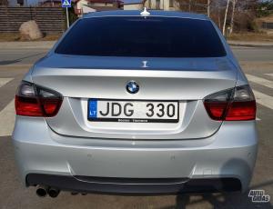 Grey BMW 325 2008 in Vilnius, with an engine capacity of 3.00 L and mileage of 282 thousand km for 5400 €, photo 8 on AUTOMOTO.COM.LV
