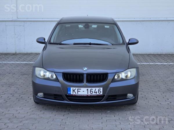 Grey BMW 325 2008 in Riga, with an engine capacity of 3.00 L and mileage of 400 thousand km for 5190 €, photo 4 on AUTOMOTO.COM.LV
