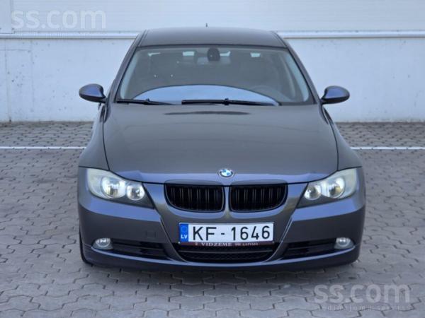 Grey BMW 325 2008 in Riga, with an engine capacity of 3.00 L and mileage of 400 thousand km for 5190 €, photo 9 on AUTOMOTO.COM.LV