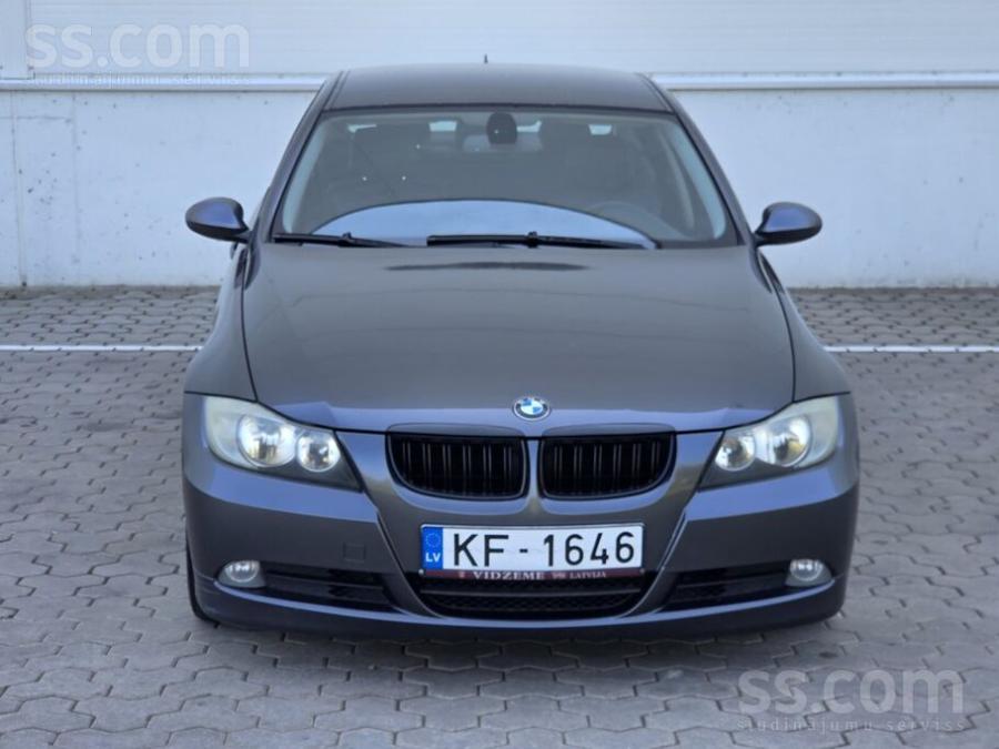 Grey BMW 325 2008 in Riga, with an engine capacity of 3.00 L and mileage of 400 thousand km for 5190 €, photo 10 on AUTOMOTO.COM.LV