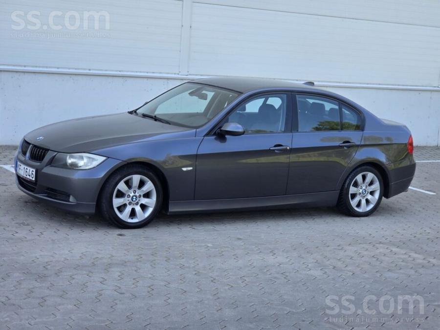 Grey BMW 325 2008 in Riga, with an engine capacity of 3.00 L and mileage of 400 thousand km for 5190 €, photo 12 on AUTOMOTO.COM.LV