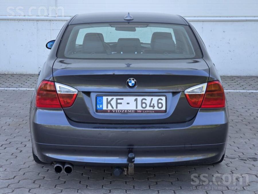 Grey BMW 325 2008 in Riga, with an engine capacity of 3.00 L and mileage of 400 thousand km for 5190 €, photo 14 on AUTOMOTO.COM.LV