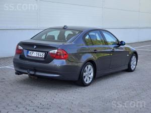 Grey BMW 325 2008 in Riga, with an engine capacity of 3.00 L and mileage of 400 thousand km for 5190 €, photo 16 on AUTOMOTO.COM.LV