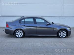 Grey BMW 325 2008 in Riga, with an engine capacity of 3.00 L and mileage of 400 thousand km for 5190 €, photo 22 on AUTOMOTO.COM.LV