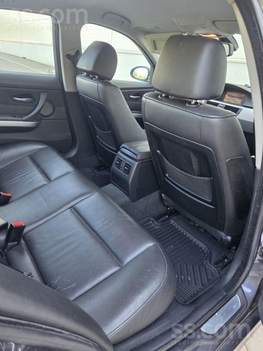 Grey BMW 325 2008 in Riga, with an engine capacity of 3.00 L and mileage of 400 thousand km for 5190 €, photo 26 on AUTOMOTO.COM.LV
