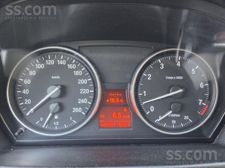 Grey BMW 325 2008 in Riga, with an engine capacity of 3.00 L and mileage of 400 thousand km for 5190 €, photo 28 on AUTOMOTO.COM.LV