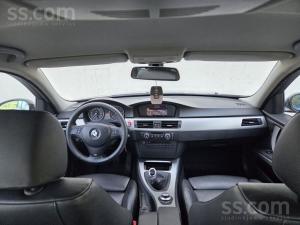 Grey BMW 325 2008 in Riga, with an engine capacity of 3.00 L and mileage of 400 thousand km for 5190 €, photo 29 on AUTOMOTO.COM.LV