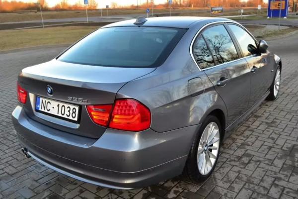 Pelēks BMW 325 2008 Jēkabpils, ar dzinēja tilpumu 3.00 L un nobraukumu 235 tūkst. km par 7770 €, foto 6 vietnē AUTOMOTO.COM.LV
