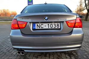 Grey BMW 325 2008 in Jekabpils, with an engine capacity of 3.00 L and mileage of 235 thousand km for 7770 €, photo 8 on AUTOMOTO.COM.LV