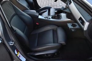 Grey BMW 325 2008 in Jekabpils, with an engine capacity of 3.00 L and mileage of 235 thousand km for 7770 €, photo 10 on AUTOMOTO.COM.LV