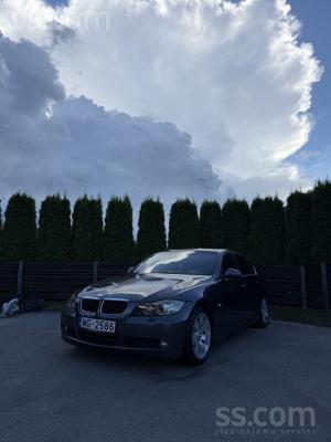 Grey BMW 325 2008 in Riga, with an engine capacity of 3.00 L and mileage of 390 thousand km for 4000 €, photo 4 on AUTOMOTO.COM.LV