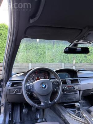 Grey BMW 325 2008 in Riga, with an engine capacity of 3.00 L and mileage of 390 thousand km for 4000 €, photo 8 on AUTOMOTO.COM.LV