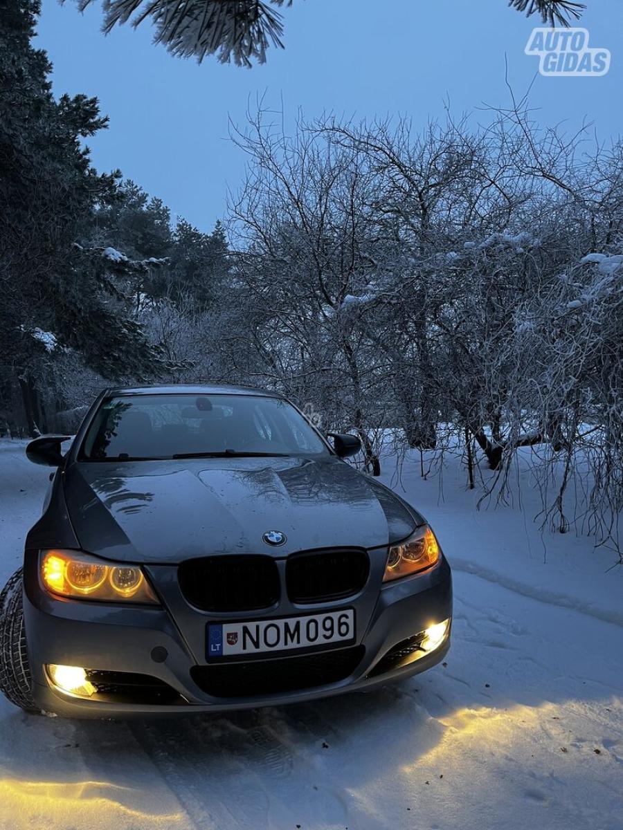 Grey BMW 325 2009 in Klaipeda, with an engine capacity of 3.00 L and mileage of 241 thousand km for 6200 €, photo 2 on AUTOMOTO.COM.LV