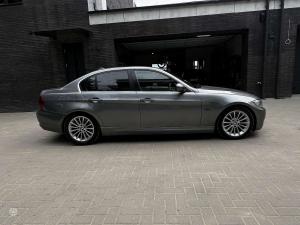 Grey BMW 325 2009 in Vilnius, with an engine capacity of 2.99 L and mileage of 220 thousand km for 6999 €, photo 9 on AUTOMOTO.COM.LV