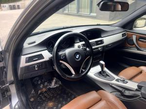 Grey BMW 325 2009 in Vilnius, with an engine capacity of 2.99 L and mileage of 220 thousand km for 6999 €, photo 15 on AUTOMOTO.COM.LV