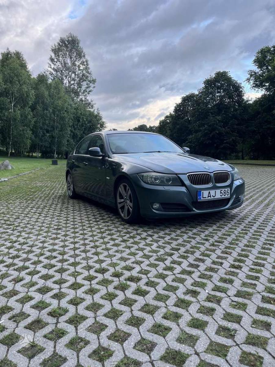 Grey BMW 325 2009 in Vilnius, with an engine capacity of 2.99 L and mileage of 311 thousand km for 6400 €, photo 3 on AUTOMOTO.COM.LV
