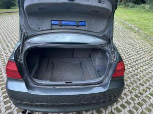 Grey BMW 325 2009 in Vilnius, with an engine capacity of 2.99 L and mileage of 311 thousand km for 6400 €, photo 7 on AUTOMOTO.COM.LV