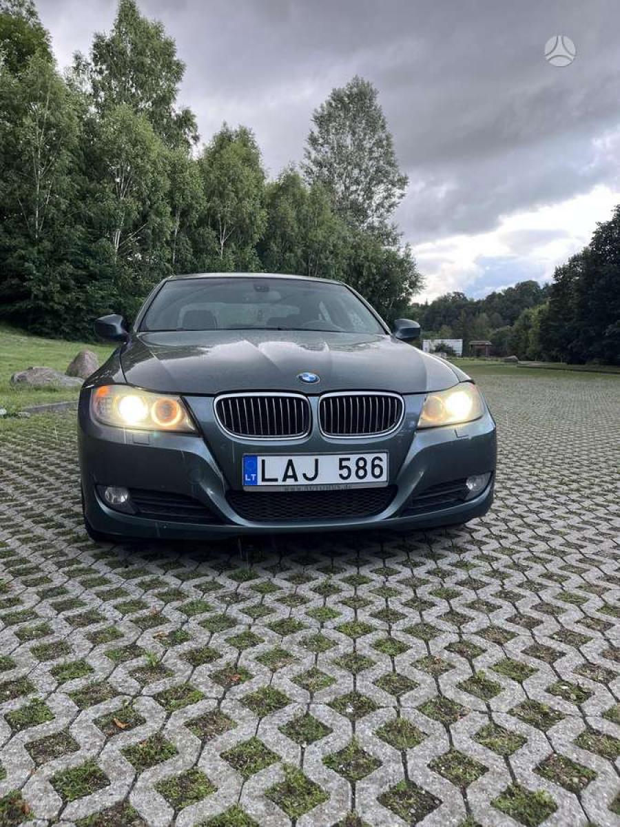 Grey BMW 325 2009 in Vilnius, with an engine capacity of 2.99 L and mileage of 311 thousand km for 6400 €, photo 8 on AUTOMOTO.COM.LV