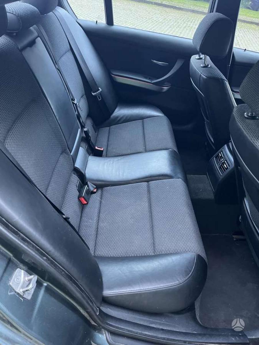 Grey BMW 325 2009 in Vilnius, with an engine capacity of 2.99 L and mileage of 311 thousand km for 6400 €, photo 12 on AUTOMOTO.COM.LV