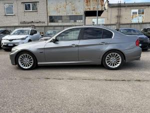 Pelēks BMW 325 2009 Viļņa, ar dzinēja tilpumu 2.99 L un nobraukumu 220 tūkst. km par 6250 €, foto 4 vietnē AUTOMOTO.COM.LV