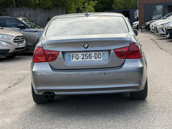 Grey BMW 325 2009 in Vilnius, with an engine capacity of 2.99 L and mileage of 220 thousand km for 6250 €, photo 5 on AUTOMOTO.COM.LV