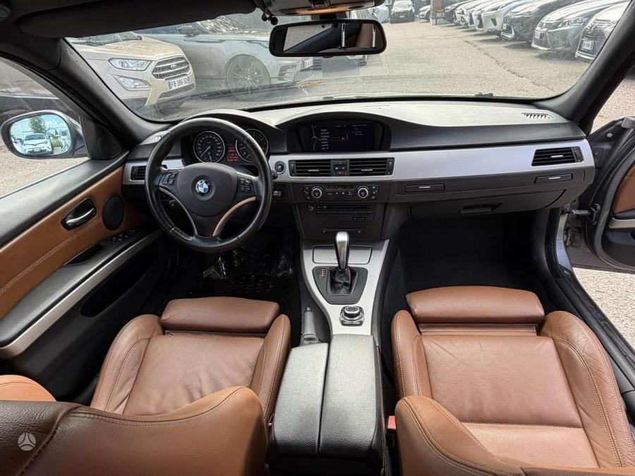 Pelēks BMW 325 2009 Viļņa, ar dzinēja tilpumu 2.99 L un nobraukumu 220 tūkst. km par 6250 €, foto 10 vietnē AUTOMOTO.COM.LV