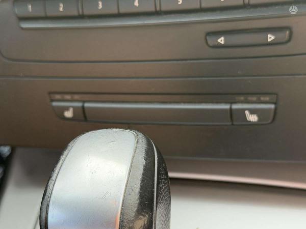 Grey BMW 325 2009 in Vilnius, with an engine capacity of 2.99 L and mileage of 220 thousand km for 6250 €, photo 10 on AUTOMOTO.COM.LV