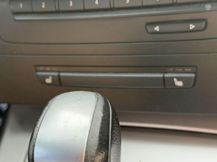 Pelēks BMW 325 2009 Viļņa, ar dzinēja tilpumu 2.99 L un nobraukumu 220 tūkst. km par 6250 €, foto 11 vietnē AUTOMOTO.COM.LV