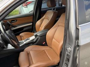 Pelēks BMW 325 2009 Viļņa, ar dzinēja tilpumu 2.99 L un nobraukumu 220 tūkst. km par 6250 €, foto 16 vietnē AUTOMOTO.COM.LV