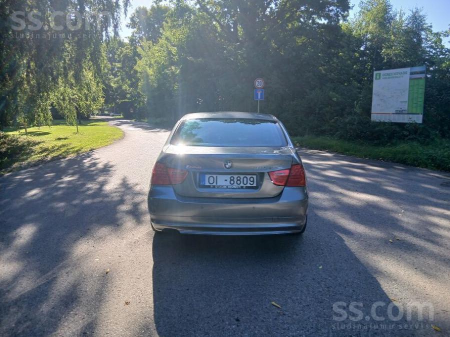 Pelēks BMW 325 2009 Ogre, ar dzinēja tilpumu 3.00 L un nobraukumu 288 tūkst. km par 4750 €, foto 5 vietnē AUTOMOTO.COM.LV
