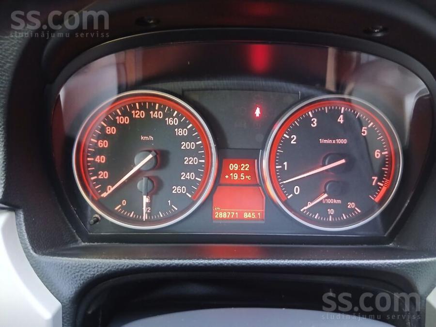 Pelēks BMW 325 2009 Ogre, ar dzinēja tilpumu 3.00 L un nobraukumu 288 tūkst. km par 4750 €, foto 15 vietnē AUTOMOTO.COM.LV
