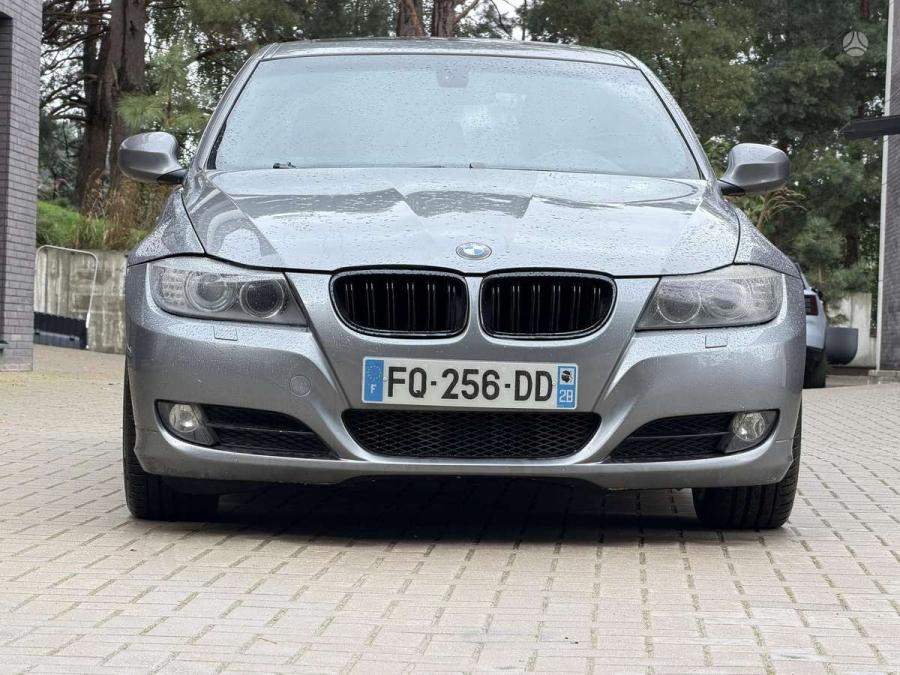 Серый БМВ 325 2009 в Вильнюс, объемом двигателя 2.99 л и пробегом 225 тыс. км за 6990 €, фото 1 на AUTOMOTO.COM.LV