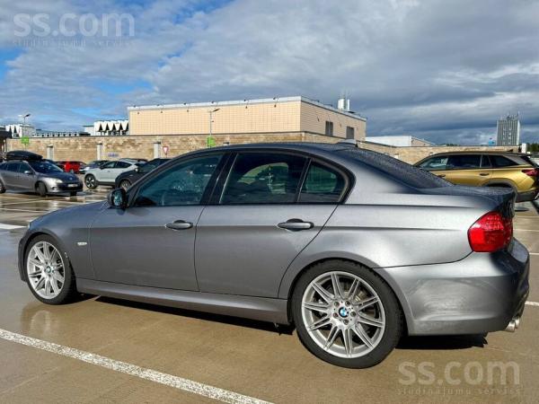 Grey BMW 325 2009 in Riga, with an engine capacity of 3.00 L and mileage of 248 thousand km for 6150 €, photo 7 on AUTOMOTO.COM.LV