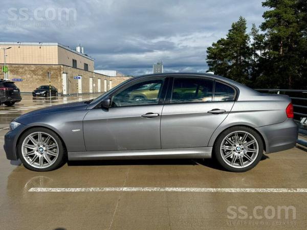 Grey BMW 325 2009 in Riga, with an engine capacity of 3.00 L and mileage of 248 thousand km for 6150 €, photo 8 on AUTOMOTO.COM.LV