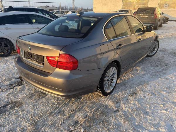 Pelēks BMW 325 2010 Marijampole, ar dzinēja tilpumu 2.99 L un nobraukumu 284 tūkst. km par 5950 €, foto 5 vietnē AUTOMOTO.COM.LV