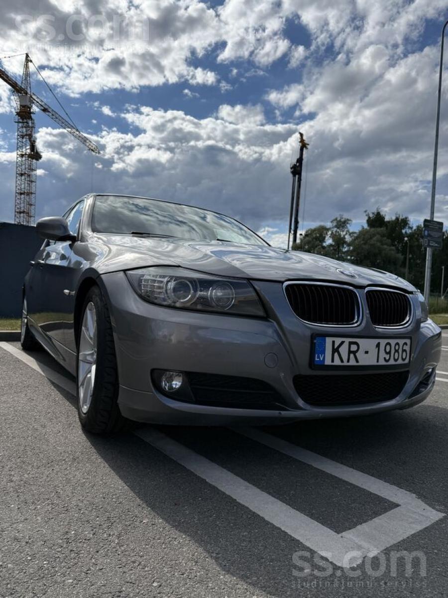 Grey BMW 325 2010 in Riga, with an engine capacity of 3.00 L and mileage of 325 thousand km for 8500 €, photo 3 on AUTOMOTO.COM.LV