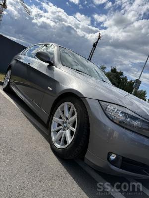 Grey BMW 325 2010 in Riga, with an engine capacity of 3.00 L and mileage of 325 thousand km for 8500 €, photo 4 on AUTOMOTO.COM.LV